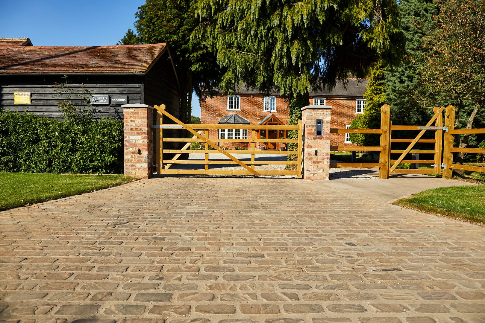 Top 5 Best Driveway Surfaces for Looks and Long-Term Durability ...